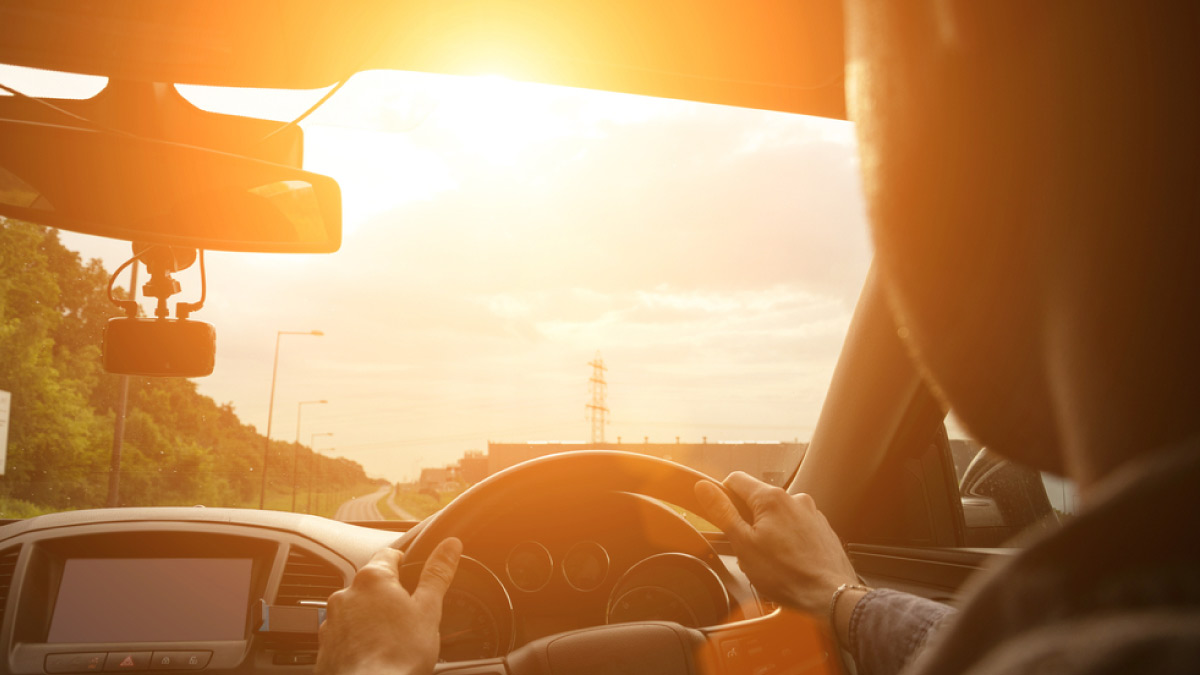 Kaca Mobil: Jenis Kaca Riben, Cara Memilih, dan Memasangnya